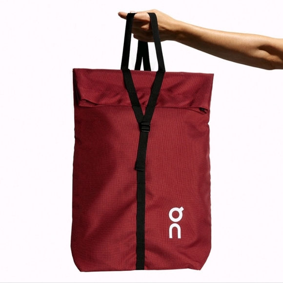 On Running | Bags | On Running Garnetblack Ambassador Pack Convertible ...
